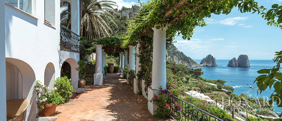 Décor Inspiration: A Magical Villa in Capri :: This Is Glamorous (TIG)